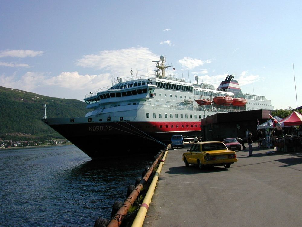 Hurtigruten: Framtida ligger i fisk og reiseliv - Tu.no