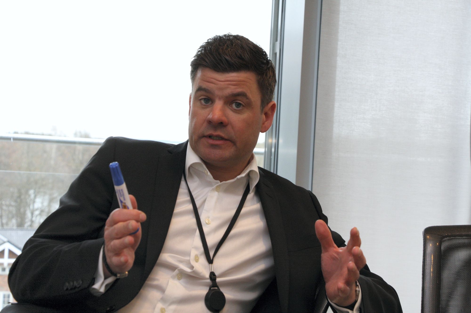 Skulle en av våre 82.000-tonnere seilt på strøm, ville batteriene veid ...