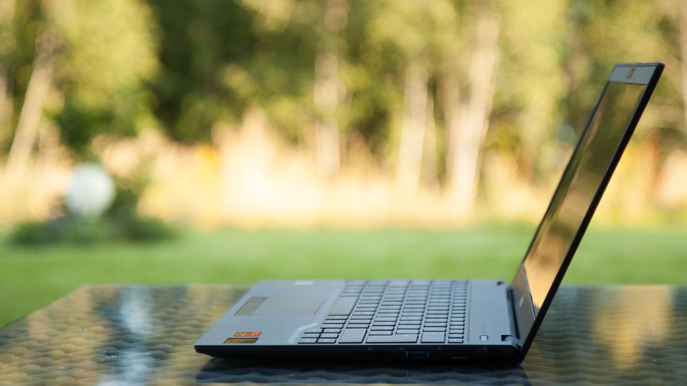 TEST: Fujitsu Lifebook U937 - Digi.no