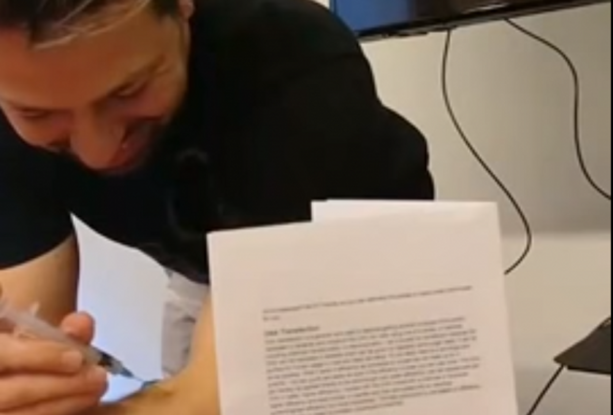 Biohackere endrer DNA-et sitt med billig genredigerings-teknologi - Tu.no