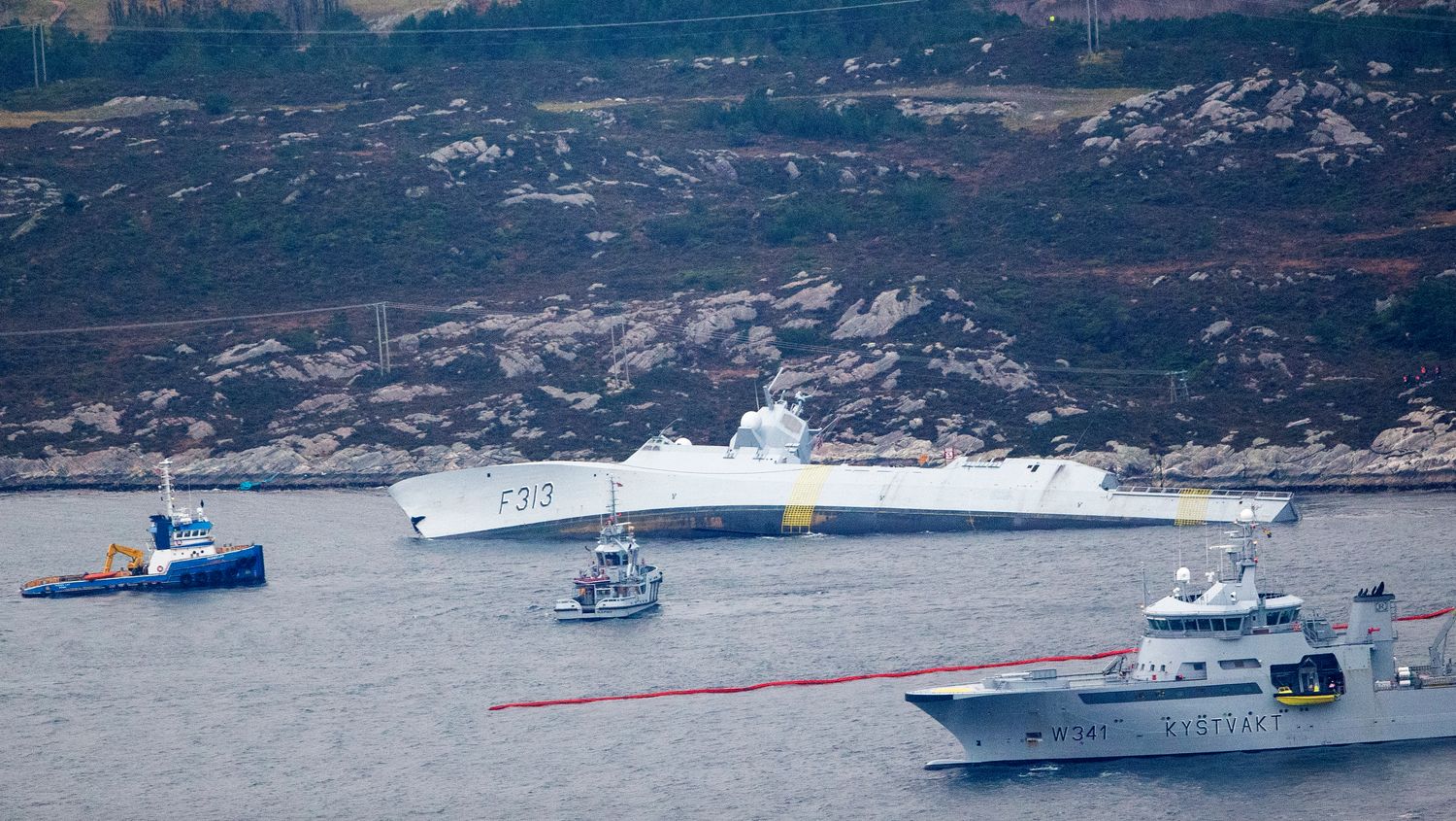 NATO: KNM Helge Ingstad drev navigasjonstrening da ulykken skjedde - Tu.no