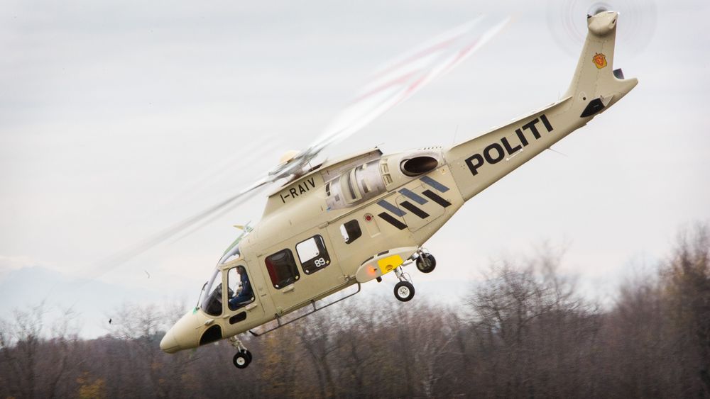 Samtidig som politiets nye AW169 fløy, ble resten av flåten satt på ...