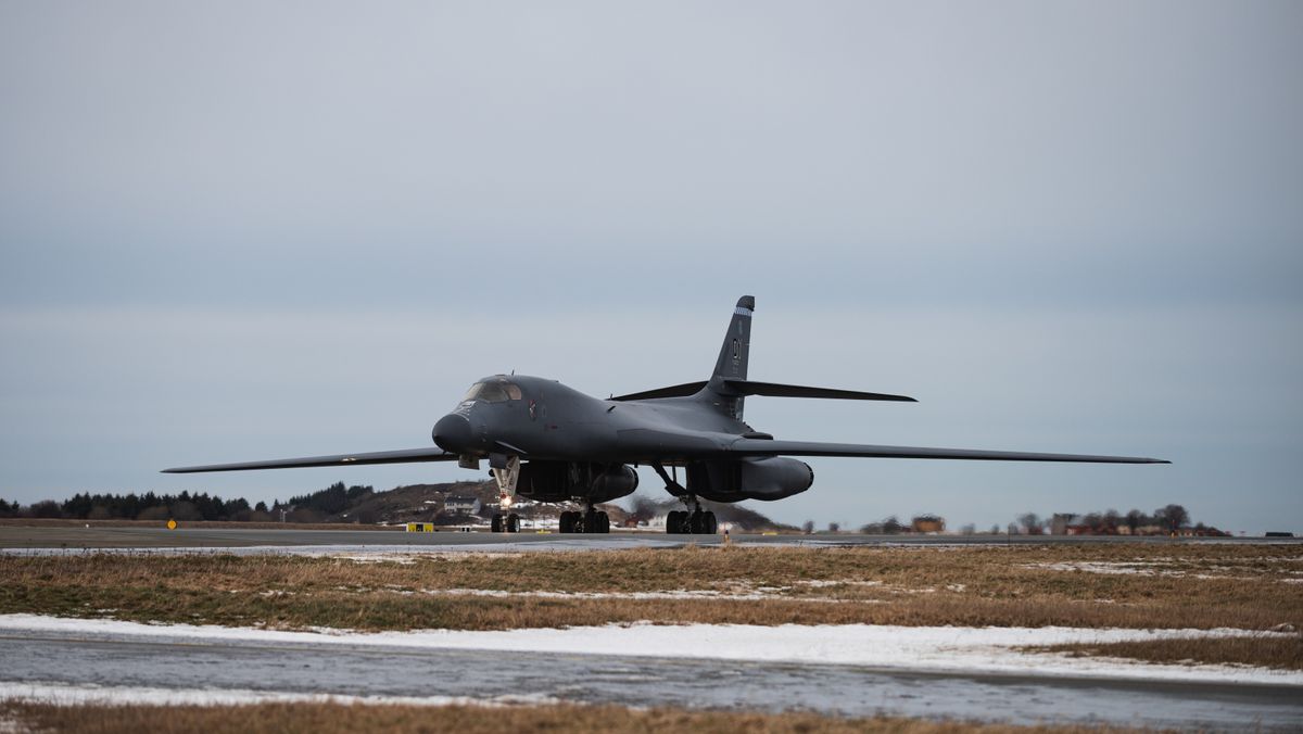 Amerikansk bombefly har landet på Ørland - Tu.no
