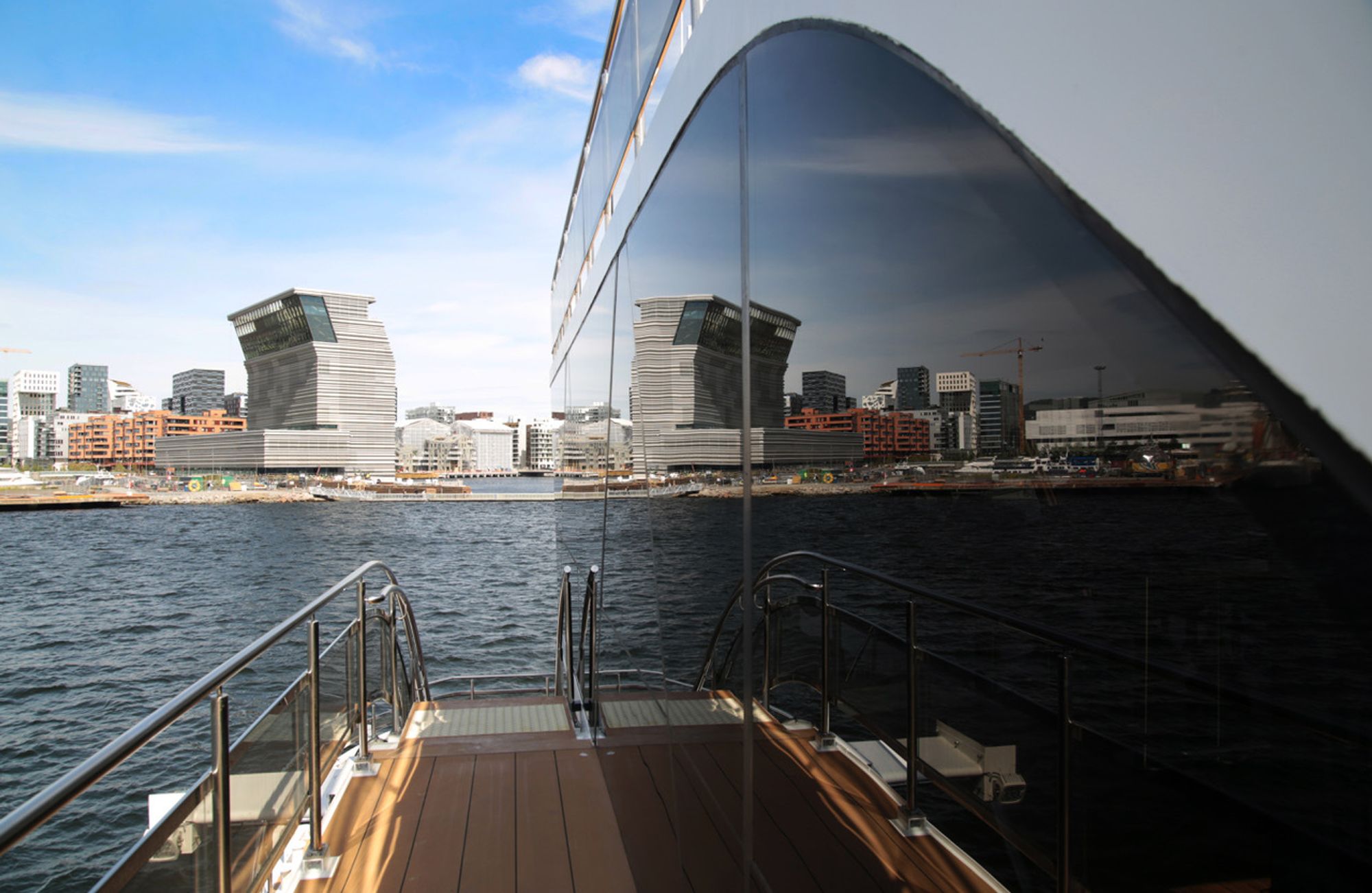 Brim Explorer bygger ny elektrisk-hybrid karbonbåt - Tu.no