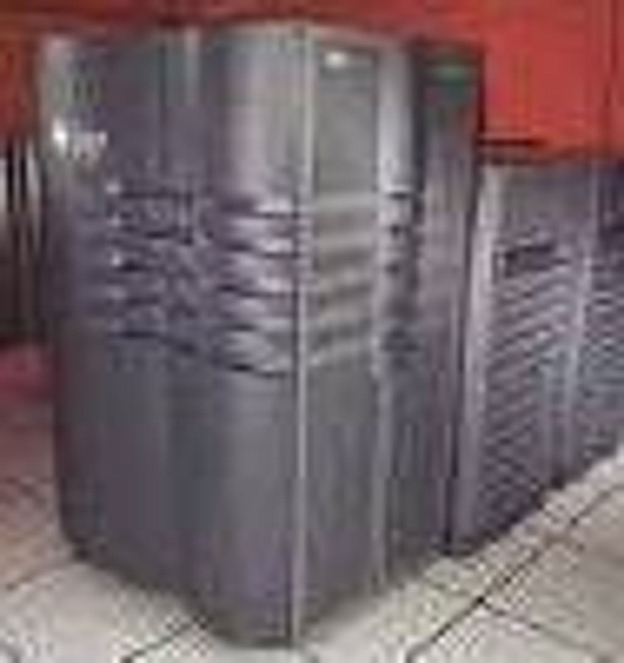 Sun tredobler ytelsen på sin kraftigste server - Digi.no