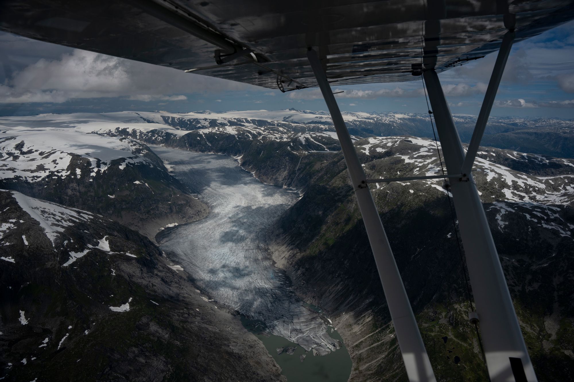 Fotograf dokumenterer smeltende isbreer: – Det gjør vondt å miste dem ...