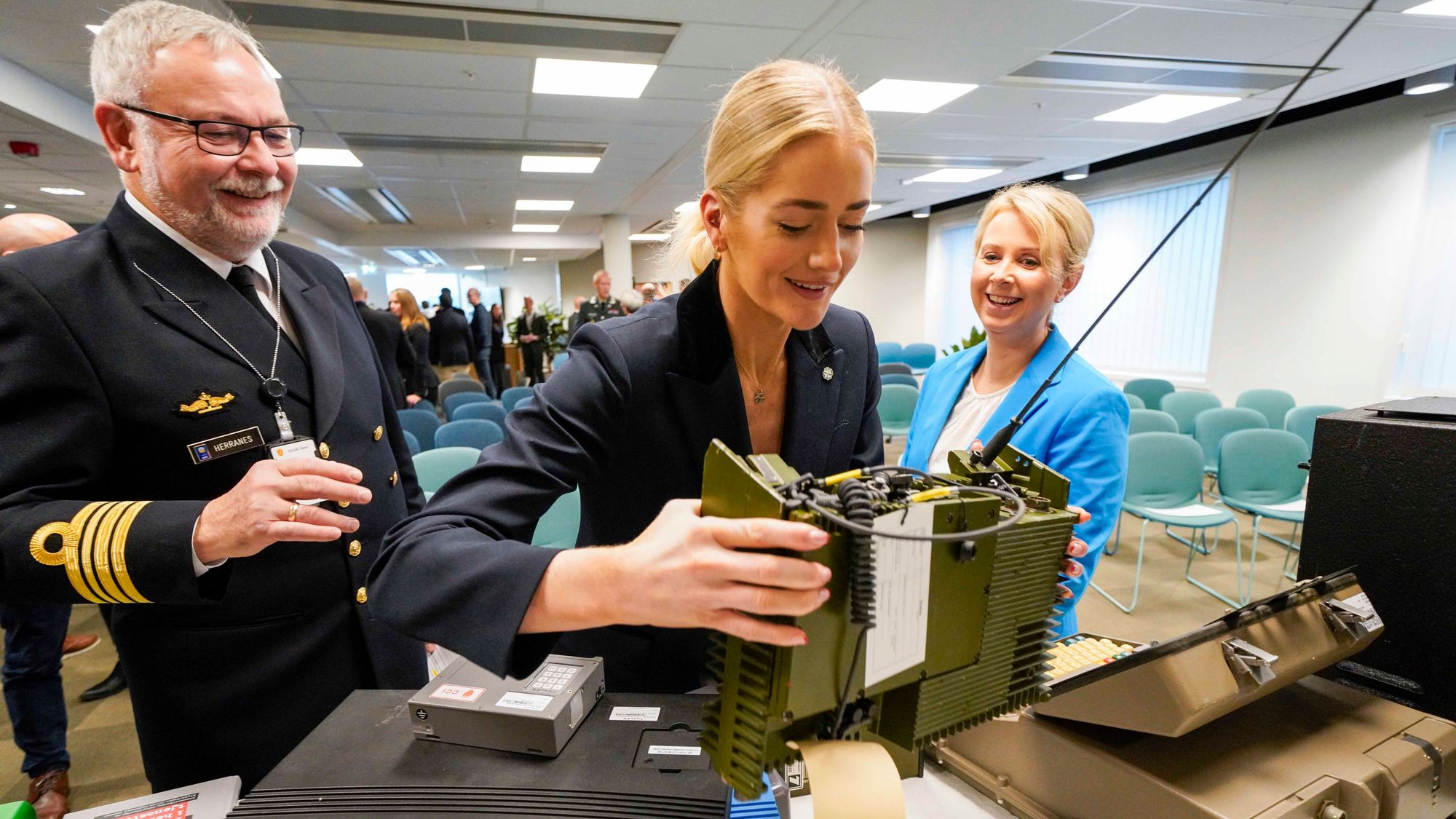 Justisministeren åpnet NSM-senter som skal hindre at koder knekkes - Digi.no